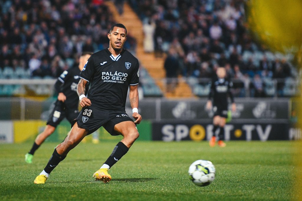 Académico de Viseu: Clóvis, Quizera e Arthur Chaves eleitos os melhores ...