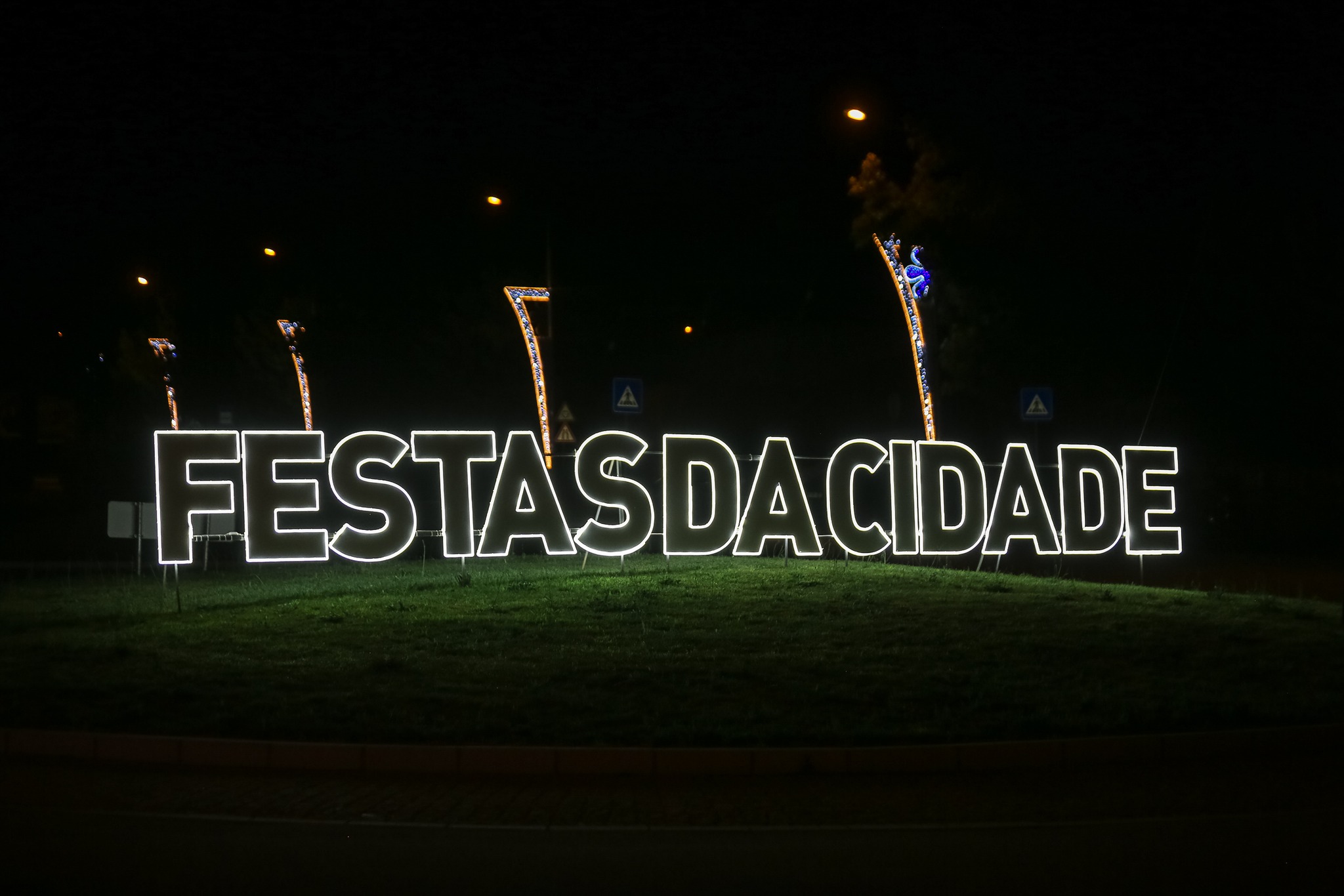 Fingertips, Tony Carreira e Banda Sinfónica da GNR nas Festas de S ...