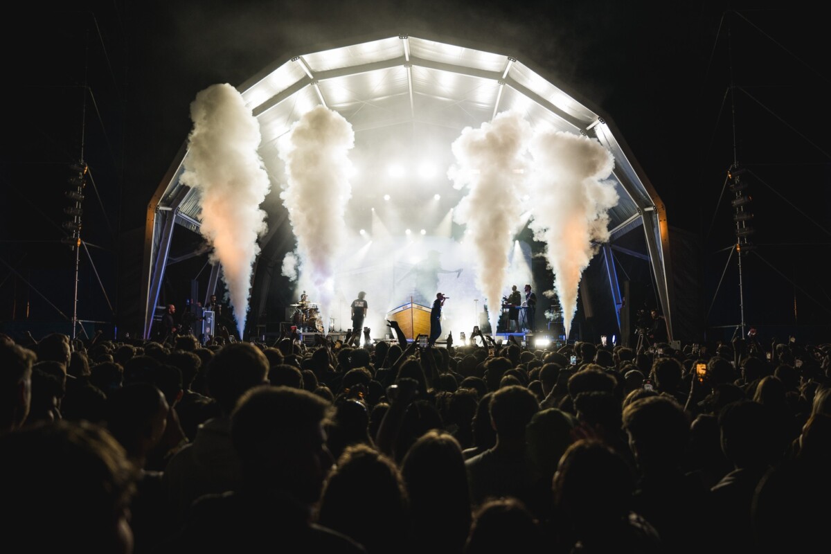 Cartaz do Varosa Fest com Bispo, Slow J, Papillon, Kappa Jotta, Lon3r ...